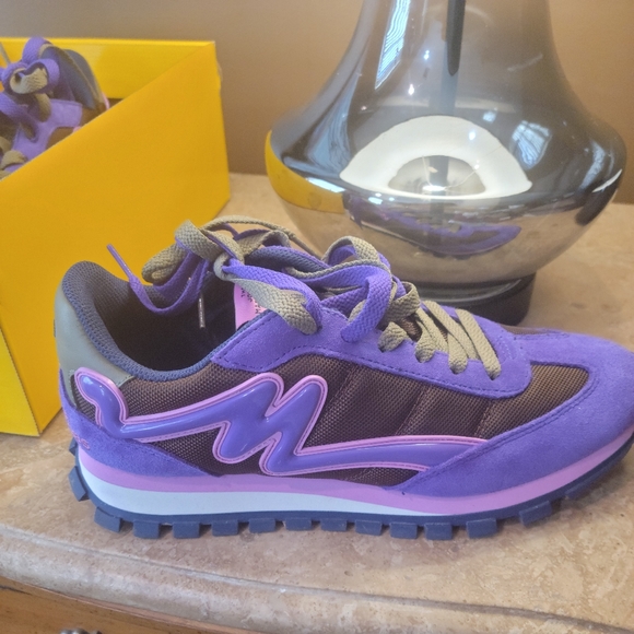 Marc Jacobs | Shoes | Marc Jacobs The Jogger Sneaker | Poshmark